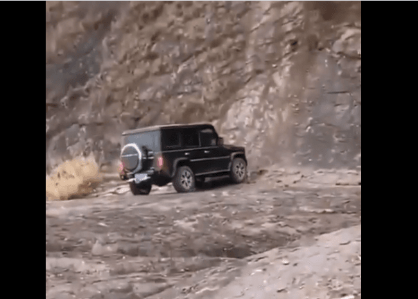 Mercedes G-Class impossible hill climb – Canvids