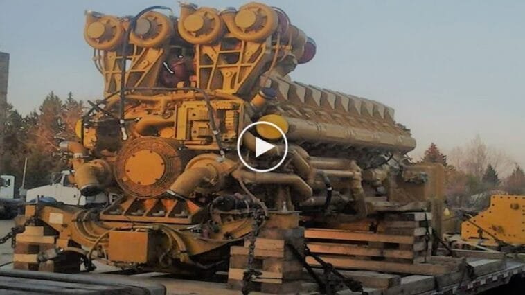 27-liters V12 Rolls-Royce Merlin starting up (cold start). The brutal ...