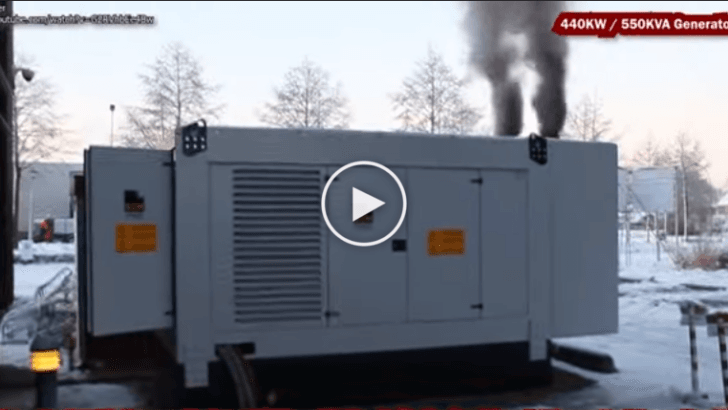 Big old Diesel engines starting up – Canvids